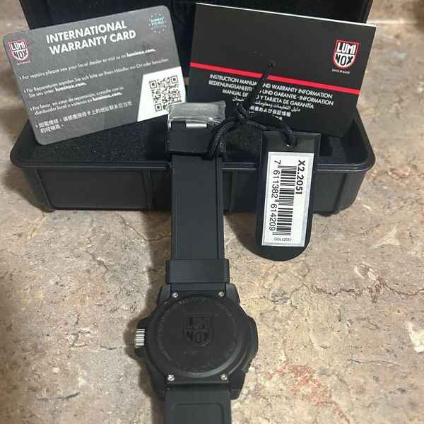 Luminox Menâ s Watch-X2.2051 Sea Lion Black and Red dial-quartz ...