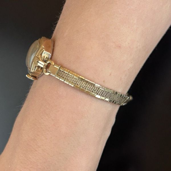 Vintage Bulova Gold Tone Plated Women's Mechanical Watch small band 6.5 ...