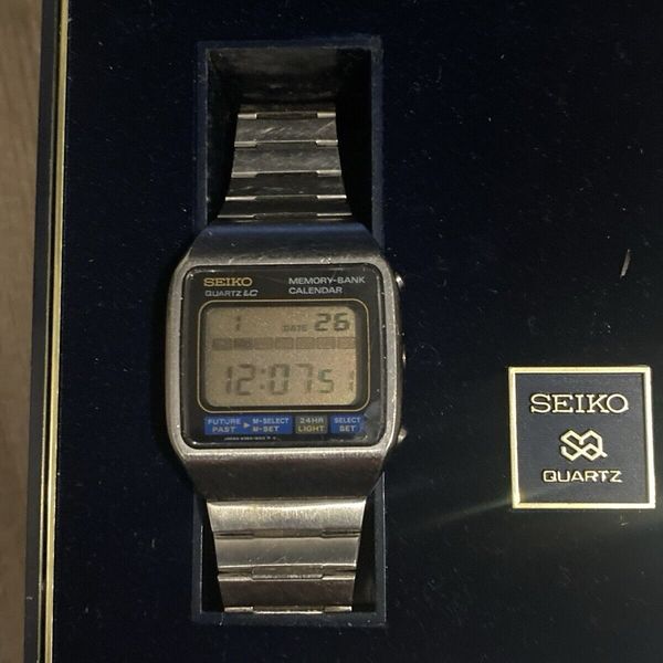 Seiko LCD M354-5010 Memory Bank Calendar James Bond Moonraker ...