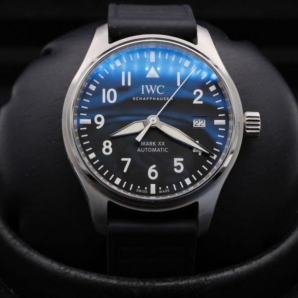 FSOT: IWC Pilot Mark XX - IW328201 - Black - Stainless Steel - 40mm ...