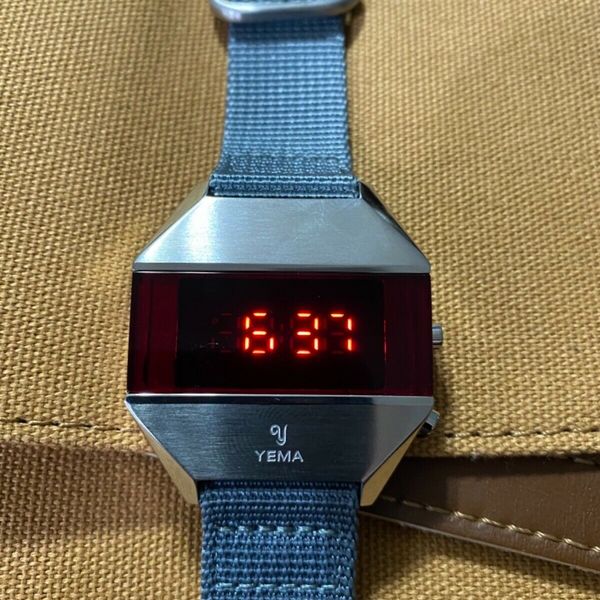 YEMA LED SILVER YMHF1575-AM Digital watch retro Doxa Seiko Tudor pulsar ...