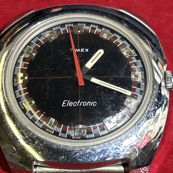 Mens VIntage Timex Electronic Racing Dial Style Watch For Parts or ...