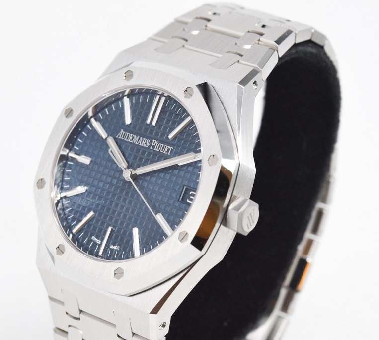 Audemars Piguet Royal Oak Self (15510ST.OO.1320ST.01) Market Price ...