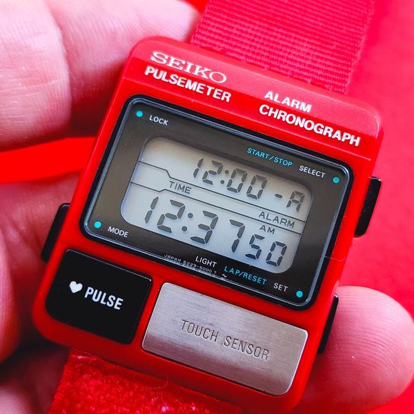 Seiko PulseMeter Watch Vintage Rare Red Running S229-5000 Alien Pulse ...