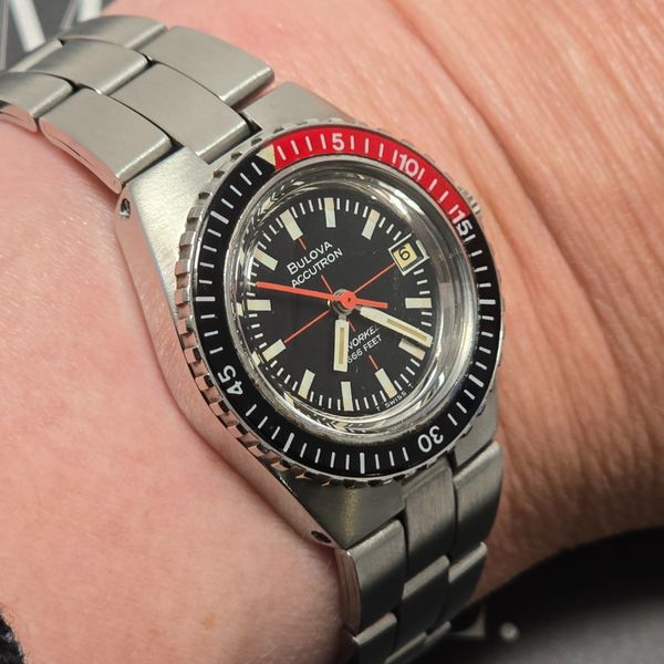 1973 Accutron Snorkel Devil Diver 666 cal 2302 #7737 FULLY RESTORED ...