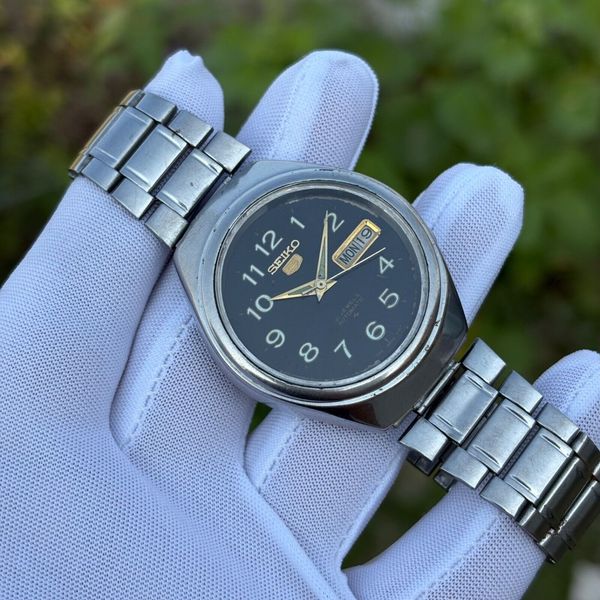 Vintage Seiko 5 Automatic 21Jewels Beautiful Dial Japan Made Men Watch 7009-8310 | WatchCharts ...