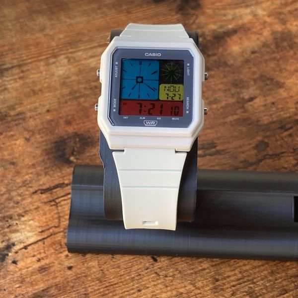 Custom Casio LF20W Multicolor Screen Mod | WatchCharts Marketplace