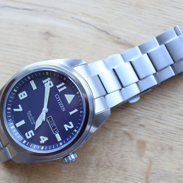 Citizen Eco Drive Titanium / E101-S125774 / Men's Wristwatch / Very ...