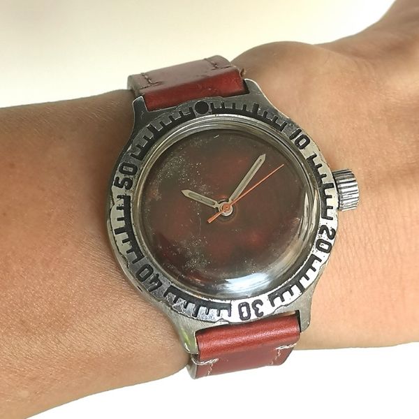 Unique japanese urushi mars red mechanical winding watch | WatchCharts ...