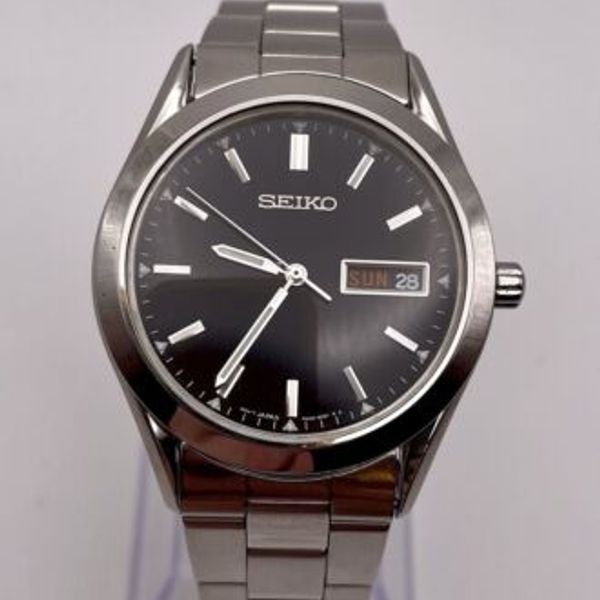 Seiko SUR361 Essentials Menâ s Watch Day / Date 7N43-9070 New Battery ...