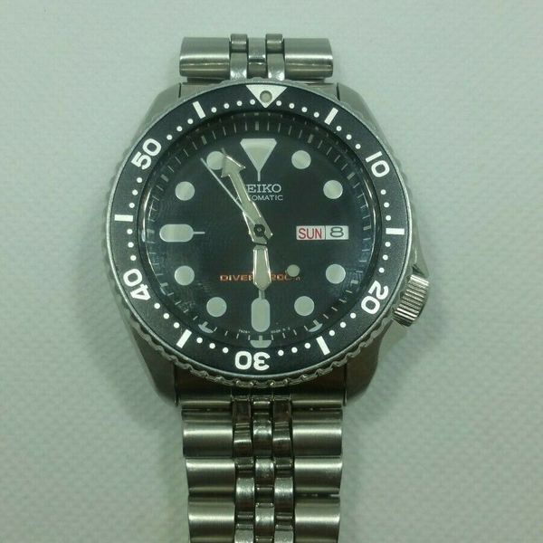 Seiko SKX007K Men's 200m Professional Diver Automatic Watch ...