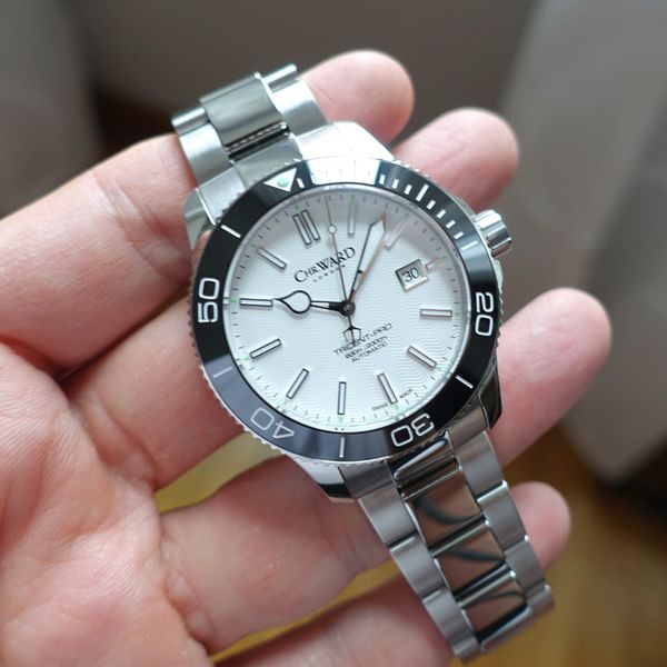 FSOT: 43mm Christopher Ward C60 Trident Pro 600 in White (Old Logo ...