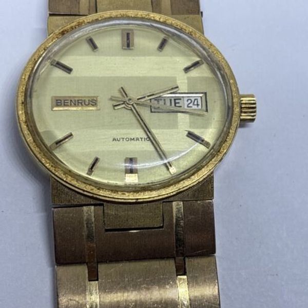 Vintage Benrus automatic wristwatch Runs | WatchCharts Marketplace