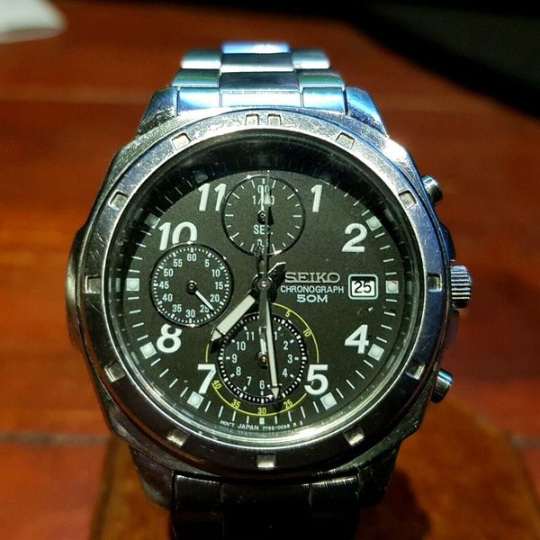 SEIKO 7T92 CHRONOGRAPH QUARTZ MEN WATCH - JAPAN - Black Dial | WatchCharts