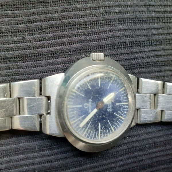 Omega Geneve Dynamic ladies watch Bullseye with blue face 1970s ...