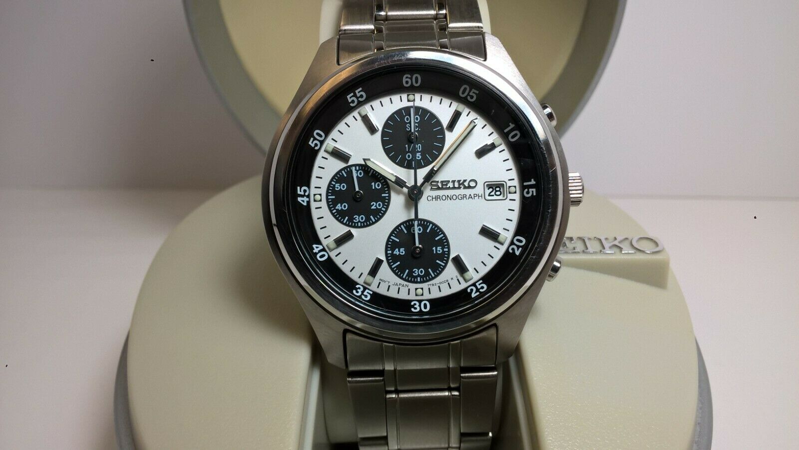 Seiko SND219P1 7T92-0CC0 Panda Dial 1/20 Quartz Chronograph; Full ...