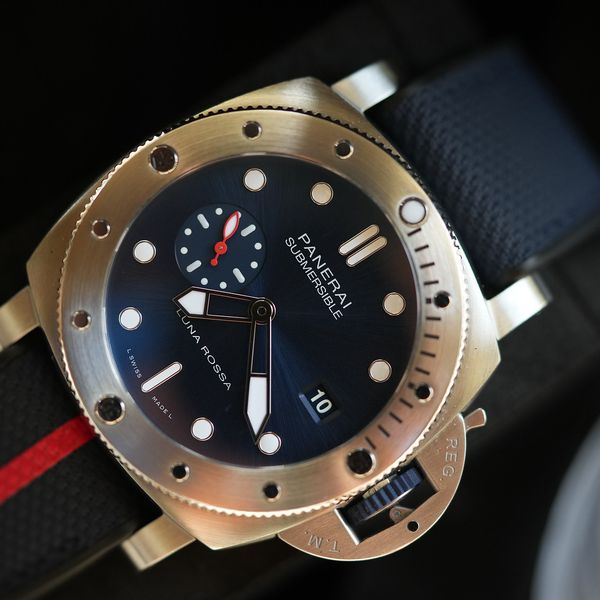 FS:Mint Panerai Submersible Luna Rossa Limited PAM 01391 | WatchCharts