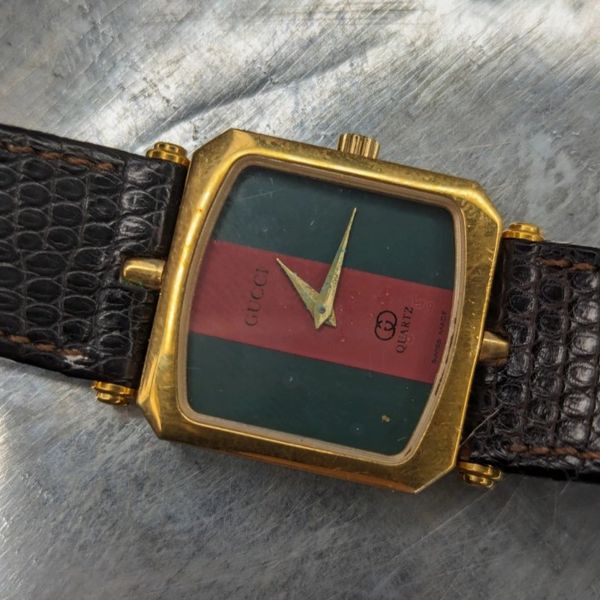 Gucci Rare Swiss Dress Vintage Watch Gold Plated Red Green Face Ladies ...
