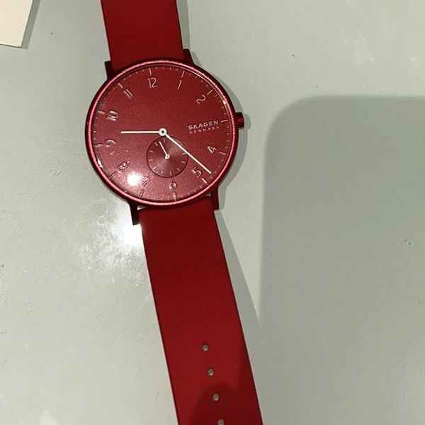 Skagen Unisex Red Watch | WatchCharts Marketplace