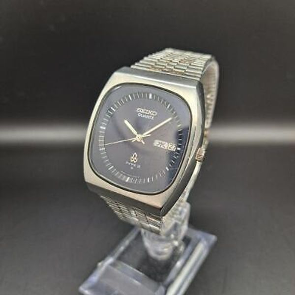 Seiko Type II Quartz Watch Vintage Classic Japanese Timepiece ...