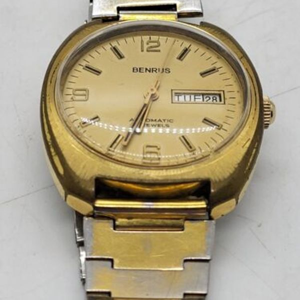 Vintage Benrus Men's Watch 17 Jewel Automatic Day Date, Gold Face ...