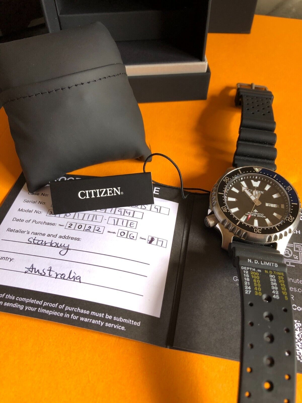 Citizen Fugu NY0111-11E Mens Diving Watch Batman bezel | WatchCharts ...