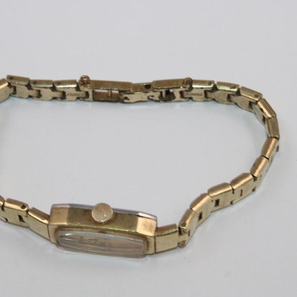 BULOVA N9 WOMEN'S Wrist Watch WINDS TICKS ACCURATE 24HRS. BAD CRYSTAL ...