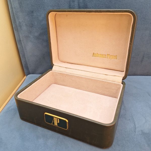 Vintage Audemars Piguet Royal Oak Box | WatchCharts Marketplace