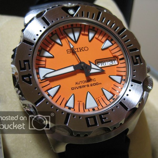 SOLD: 2nd Gen. Seiko Orange Monster SRP309 on Seiko Rubber w/2 extra ...