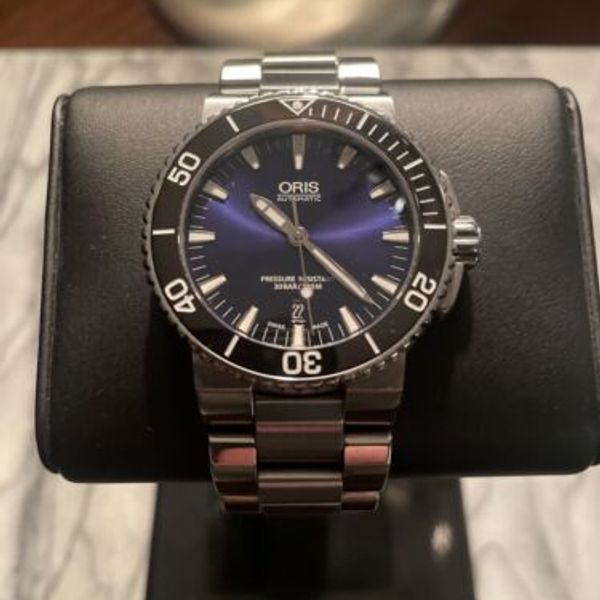 Oris Aquis Blue Dial Black Bezel 43mm Men's Watch - | WatchCharts ...
