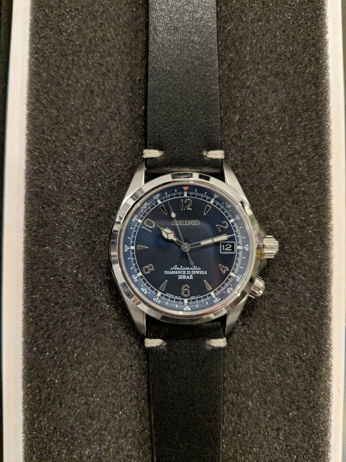 New and Unworn SEIKO U.S. Limited Edition Alpinist with Hodinkee ...