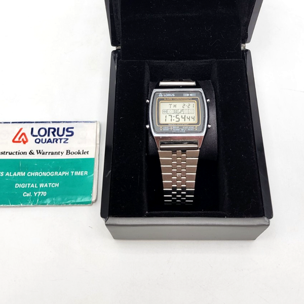 Seiko 1980s Lorus Digital Watch Men Silver Tone LCD Y770-5250 ...