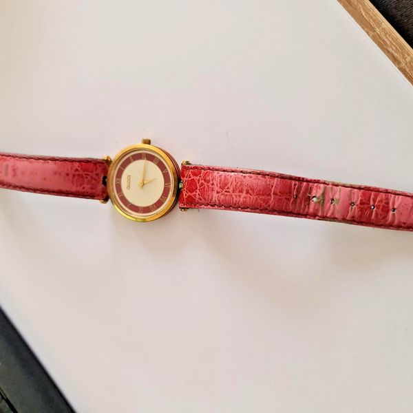 Vintage GUCCI 2000M Red Dial, Sherry Line Watch | WatchCharts Marketplace