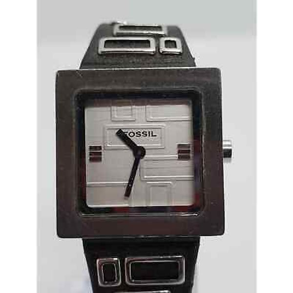 Women's Fossil watch, JR-9519 250711. Square face/geometric design ...