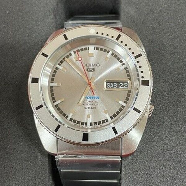 Seiko 5 Automatic Sports Heritage Limited Edition Watch SRPL03 ...