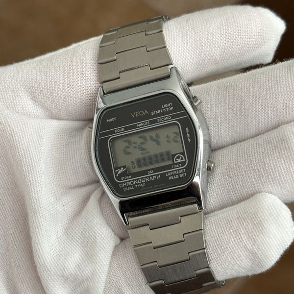 Rare Vintage Citizen Vega Menâ s Digital Chronograph Watch 9468-391055 ...