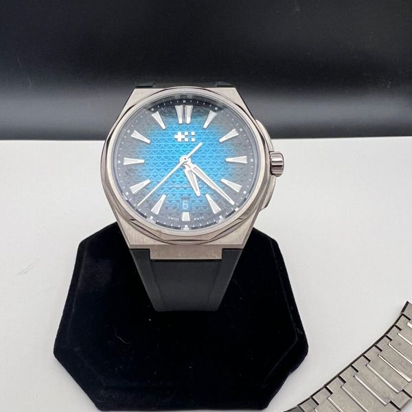 Christopher Ward The Twelve (Ti) Astral blue INCLUDES additional Rubber ...