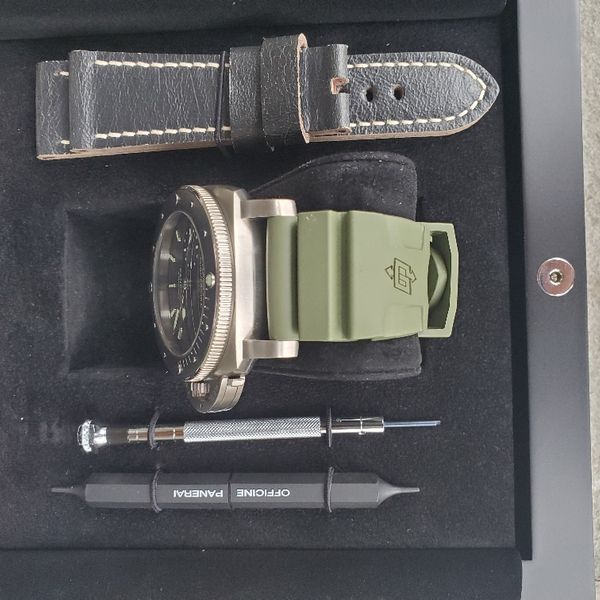 FS: PAM 389 w/ 3 OEM straps | WatchCharts Marketplace