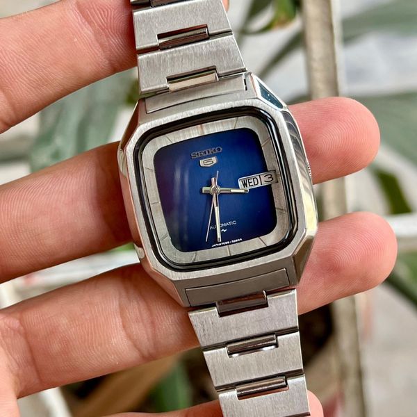 Vintage seiko 5 square Mens Automatic watch day date 7009 | WatchCharts ...