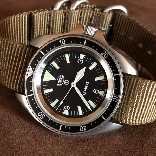 SOLD: CWC RN Diver Quartz Matte- No Date Dial w/ Circle 'T ...