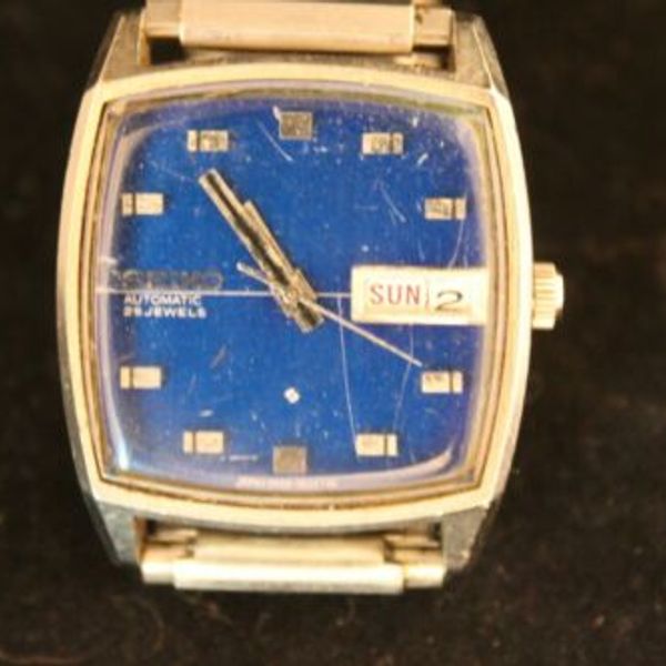 Vintage SEIKO Square Blue dial Day Date 5606-5000 25 Jewels Automatic ...