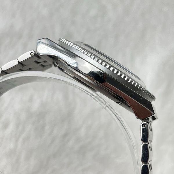 Timex Q GMT Watch, Batman Bezel, TW2V38100, 38mm, Swiss Movement ...