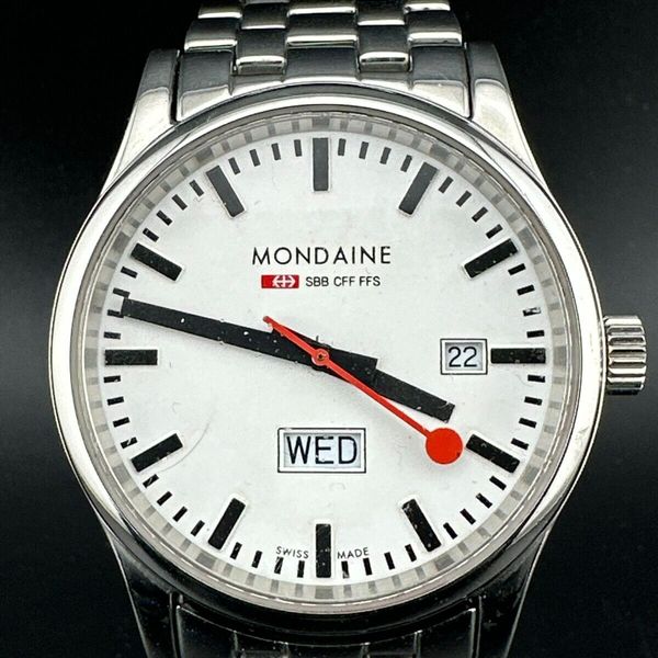 Mondaine Official Swiss Railway Men's Day Date Quartz Watch 41mm SBB ...