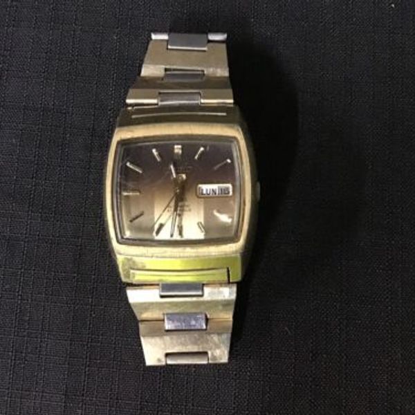 Seiko 5 Automatic 21 Jewels Square Face with Gold and Silver Band Watch ...