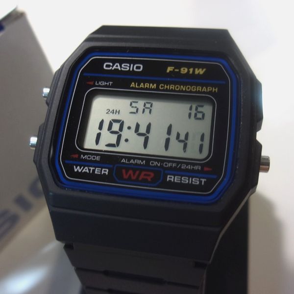 Casio digital watch. 34mm. F91W-1. New - with scruffs on caseback ...
