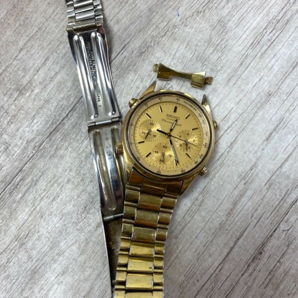 Vintage SEIKO GOLD CHRONOGRAPH QUARTZ WATCH 7A28-7029 MADE JAPAN parts repair | WatchCharts ...