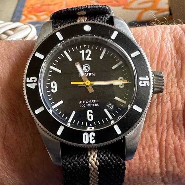 Raven Trekker 40 295.00 | WatchCharts