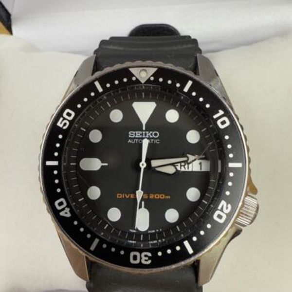 Seiko SKX013K Automatic Day Date Midsize Dive Watch | WatchCharts ...