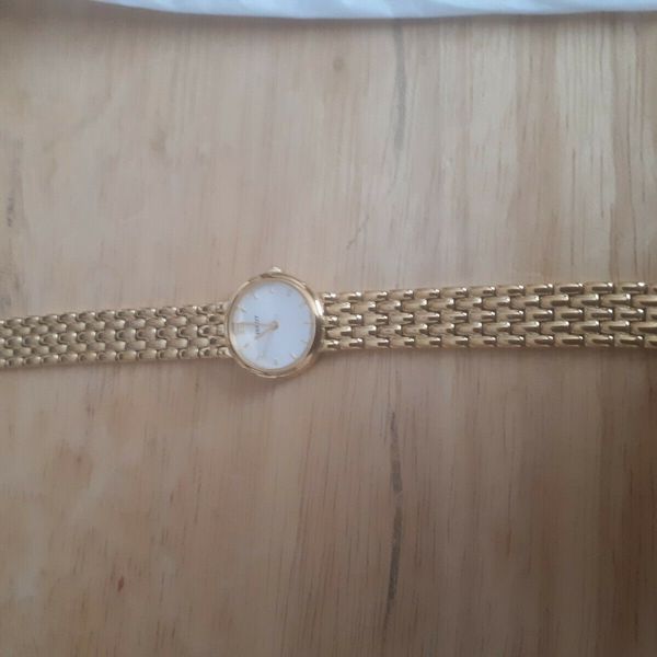 TISSOT 329.S825 LADIES GOLD PLATED WATCH - Needs repair | WatchCharts