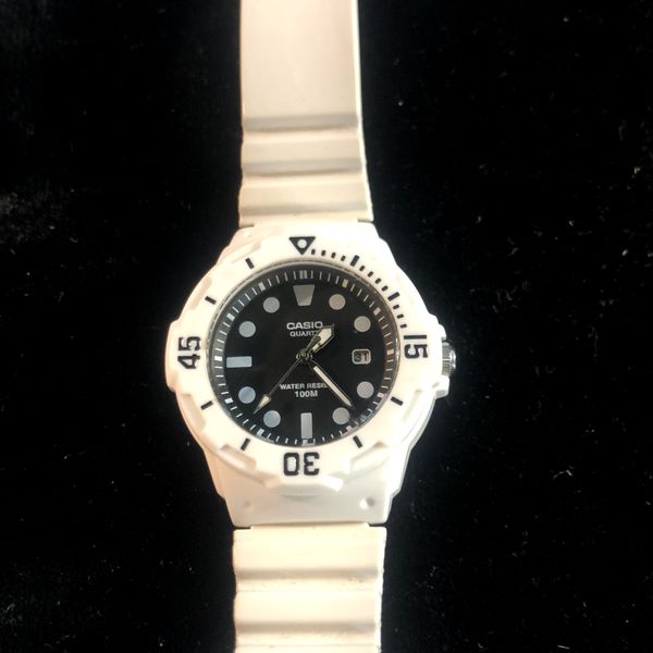 Casio LRW200H Women's White Analog 100 Meter New Batteries Works Great ...